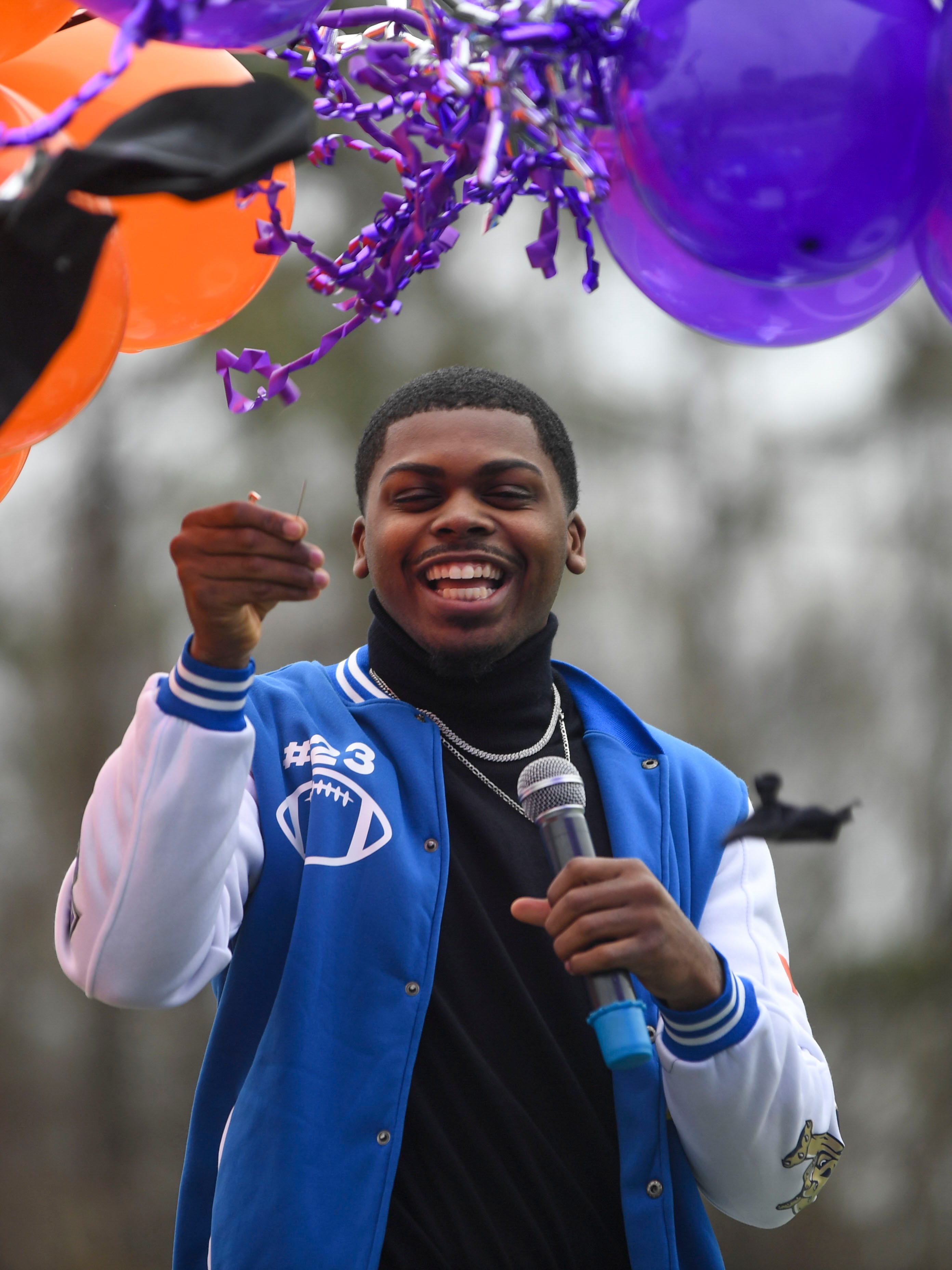 Jackson Christian wide receiver Jay’len Mosley signs with Central ...