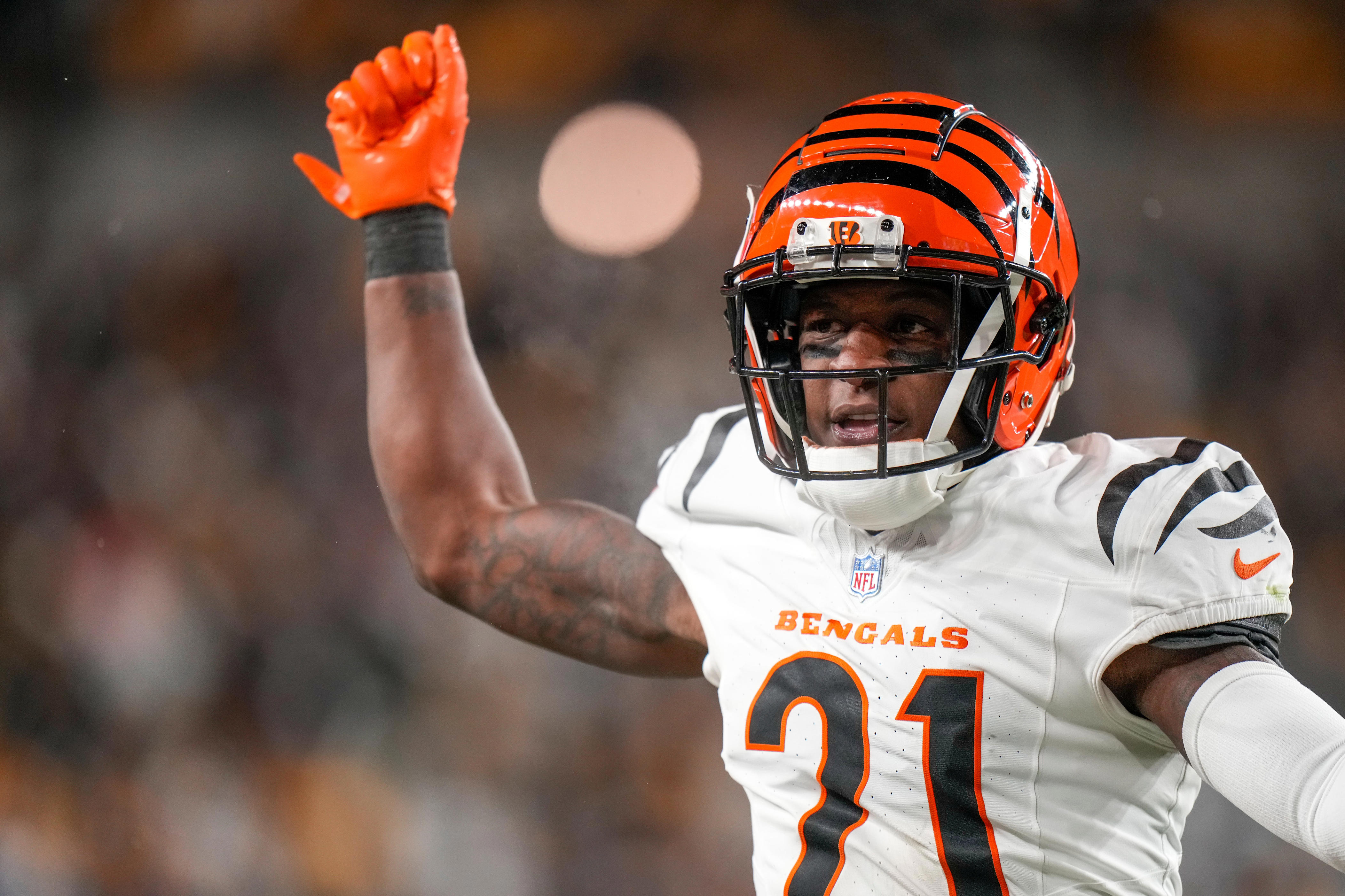 Mike Hilton signs with Miami Dolphins; DB played four seasons for Bengals