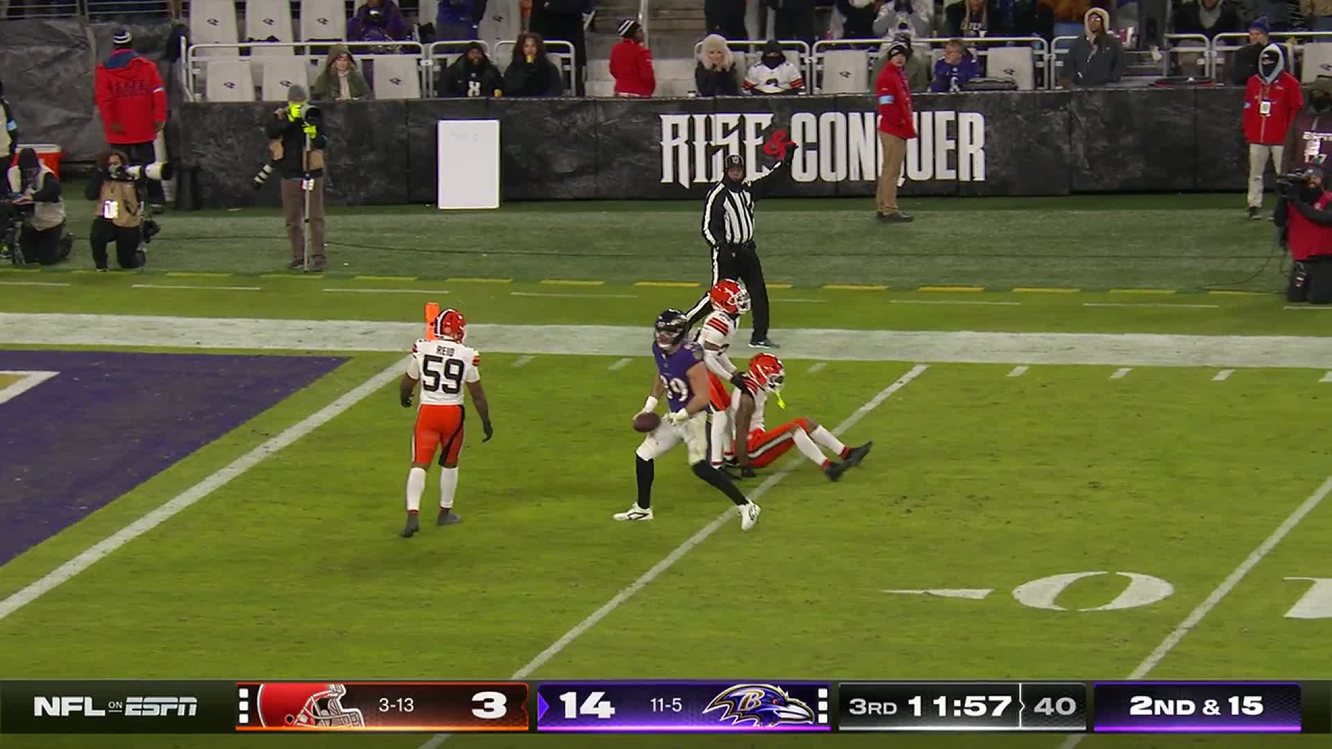 Can't-Miss Play: Andrews' sliding catch caps Jackson's 30-yard dime