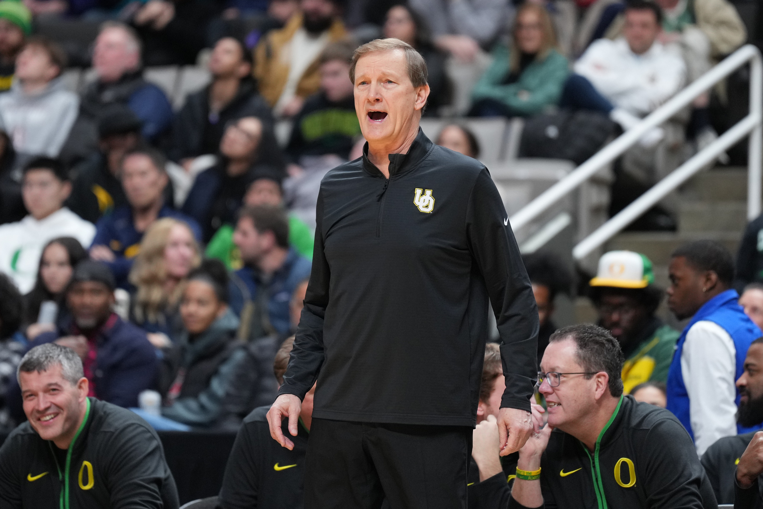 No. 9 Oregon out to extend Maryland's Big Ten road woes