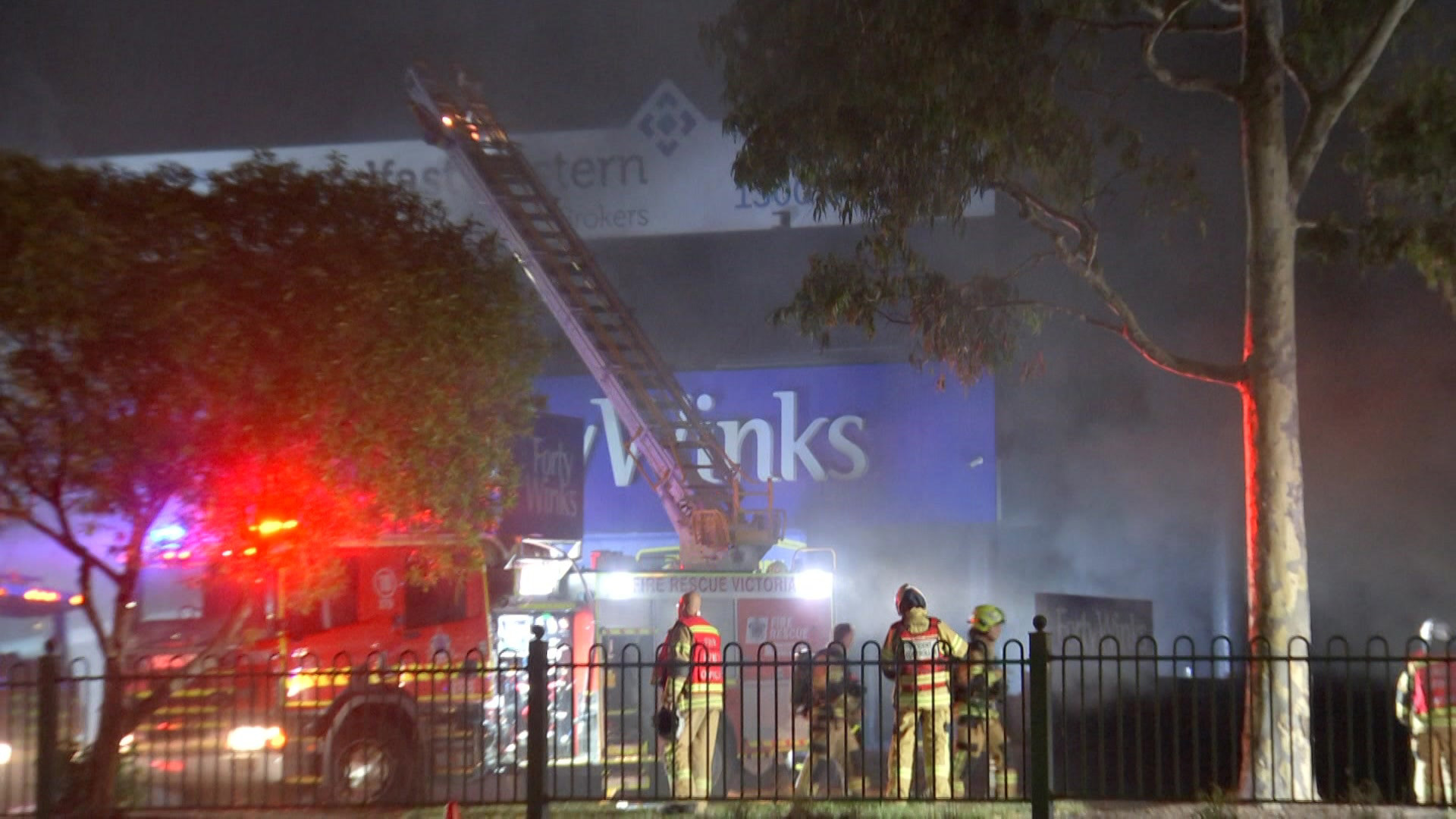 Firefighters battle suspicious blaze in Nunawading overnight Firefighters battle suspicious blaze in Nunawading overnight