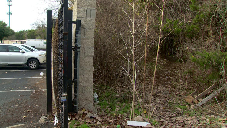 Austin police launch homicide investigation after man found dead in encampment fire