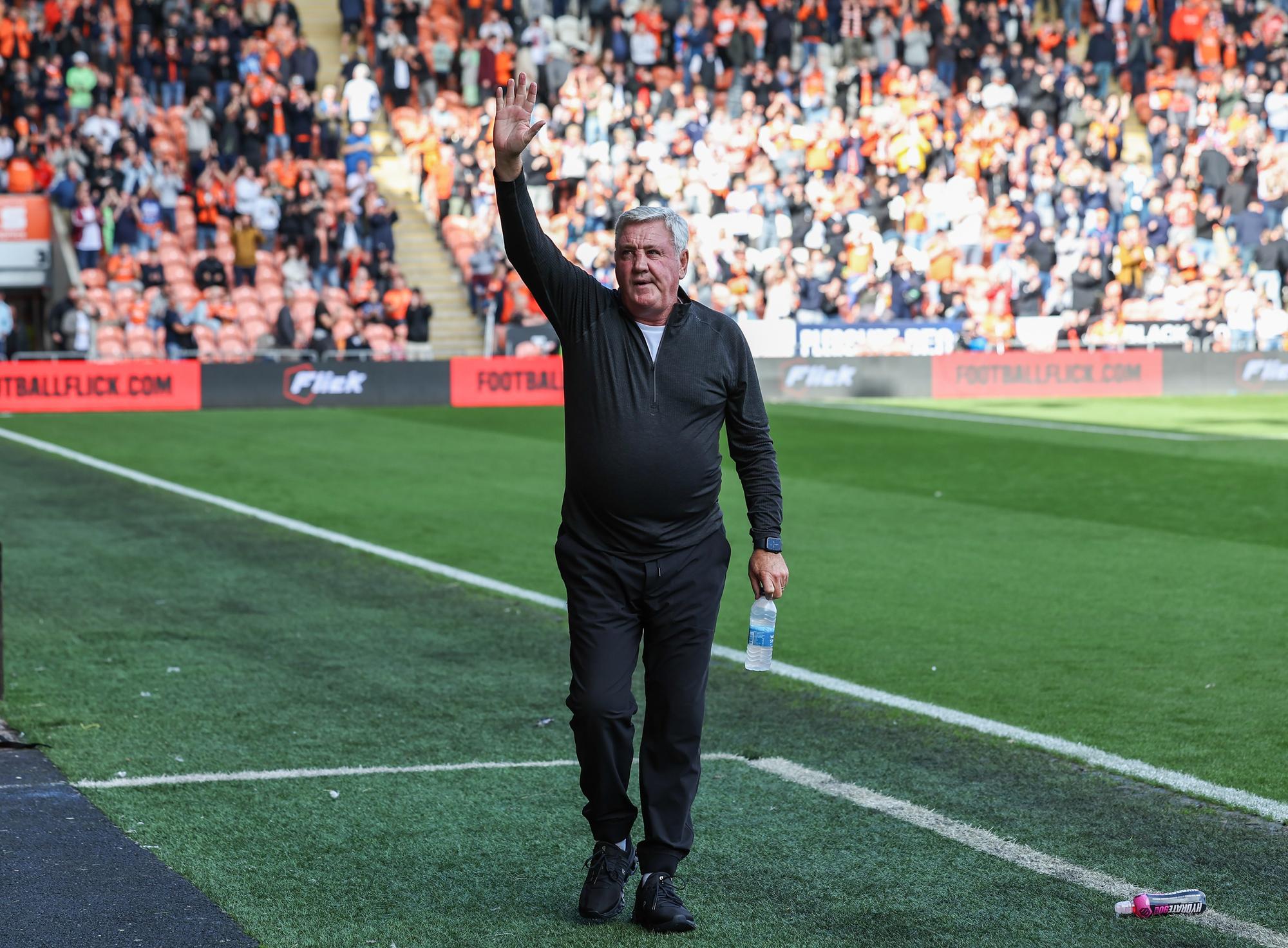 Two things Steve Bruce got right as Blackpool boss - and two costly ...