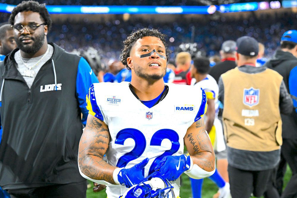 Who Should I Start for Fantasy Football Week 18? Kenneth Gainwell ...