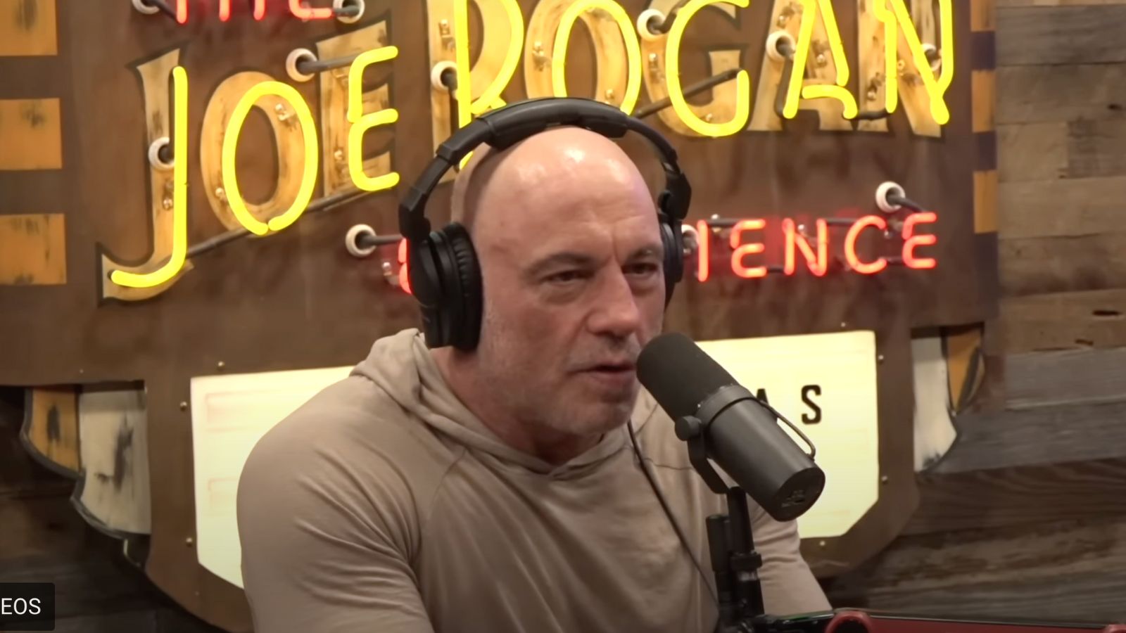 Joe Rogan Thinks Alex Pereira vs. Magomed Ankalaev Won't Happen Due To ...