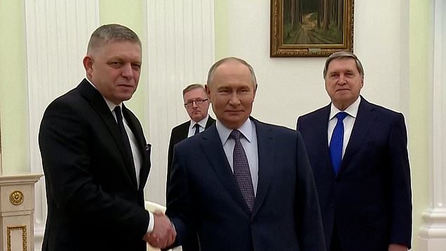 Putin meets Slovak PM Robert Fico in Kremlin amid gas transit talks
