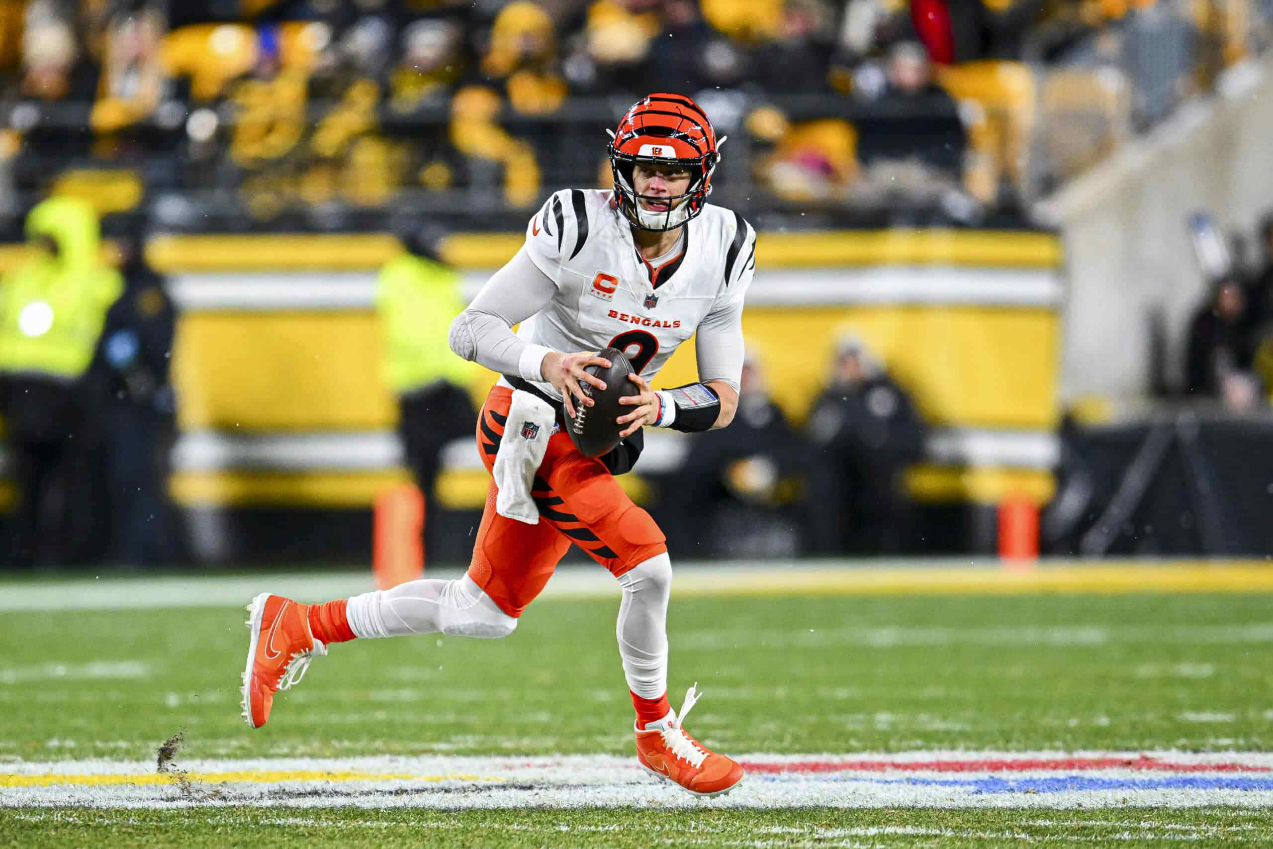 Joe Burrow Sends Another Warning To Bengals About Tee Higgins Joe Burrow Sends Another Warning To Bengals About Tee Higgins