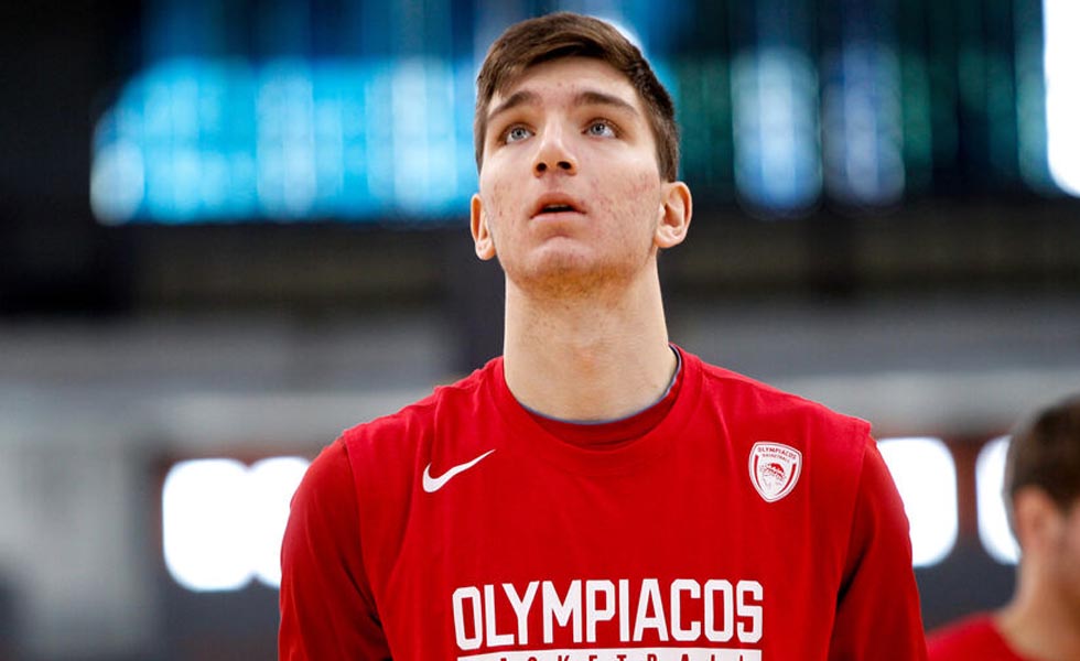 CD Póvoa reforça-se com mais um grego