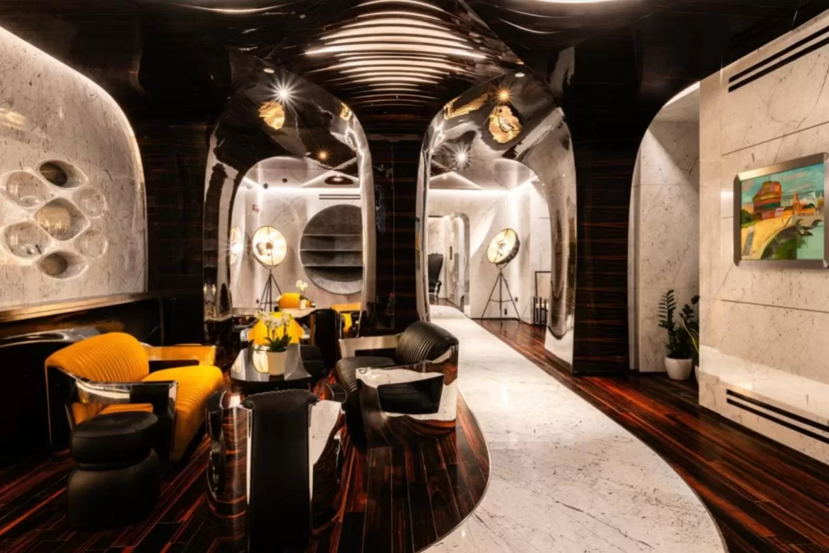 Lo “sbalorditivo” Romeo Hotel a Roma, il reportage del Financial Times ...