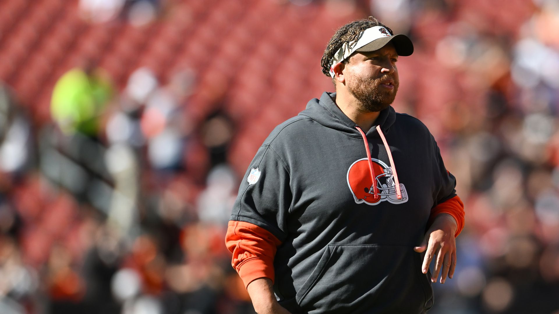 Browns fire former Seahawks offensive line coach Andy Dickerson