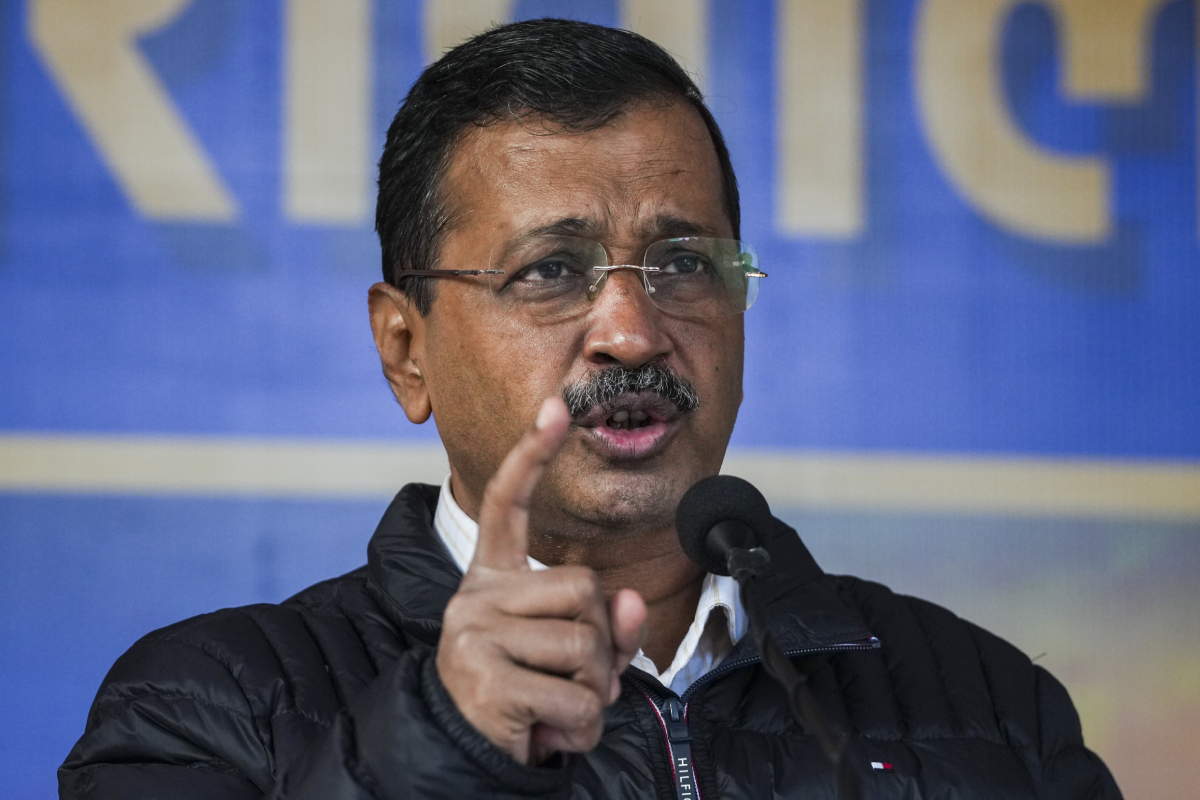 Arvind Kejriwal holds crucial meeting with AAP candidates, gives ...