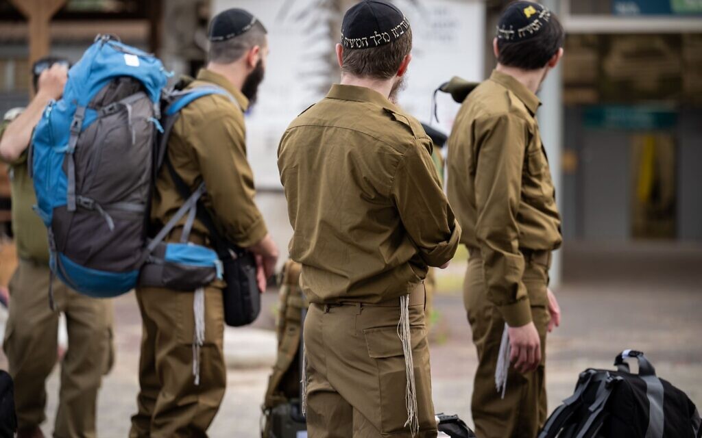 First 50 ultra-Orthodox soldiers draft to IDF’s new Haredi brigade