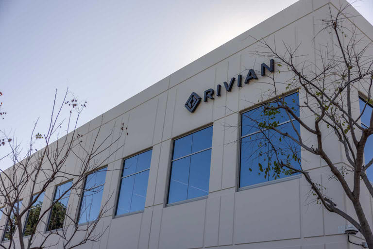 Rivian's R2 impresses reviewers as deliveries begin