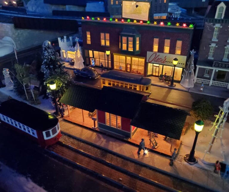 Summer night trains at Twin City Model Railroad Museum