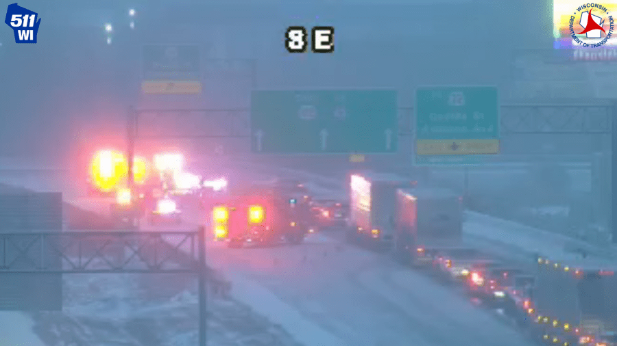 UPDATE: Left lanes on Wisconsin 172 eastbound at I-41 cleared after crash UPDATE: Left lanes on Wisconsin 172 eastbound at I-41 cleared after crash