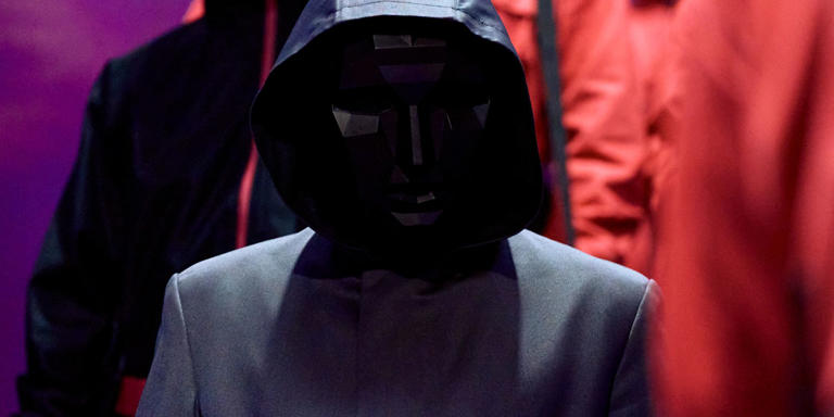 Why The Front Man Really Infiltrates The Games As Player 001 & What His ... Why The Front Man Really Infiltrates The Games As Player 001 & What His ...