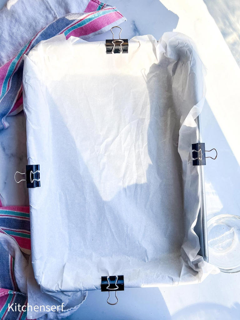 Parchment paper in baking