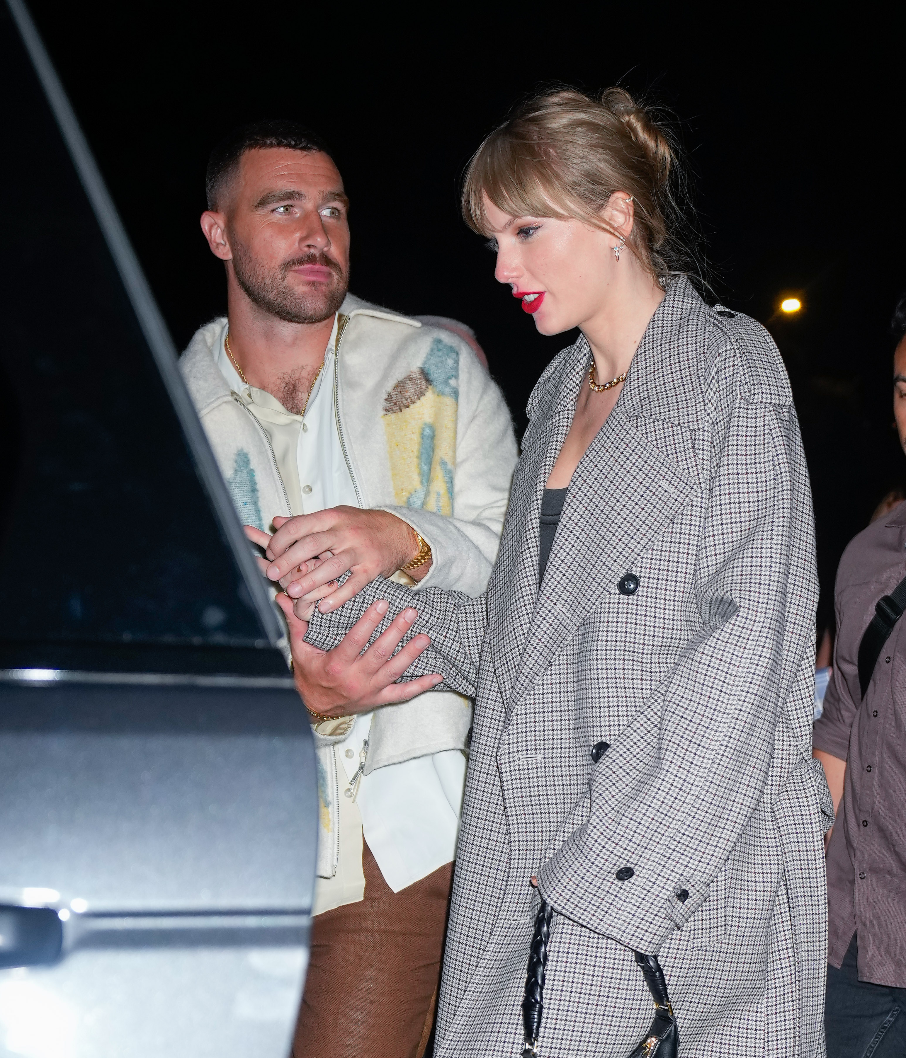 Taylor Swift and Travis Kelce’s dating timeline: From flirting fails to ...