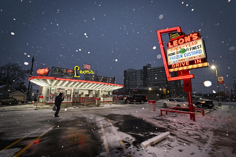 How much did it snow in the Milwaukee area? Here are snow totals