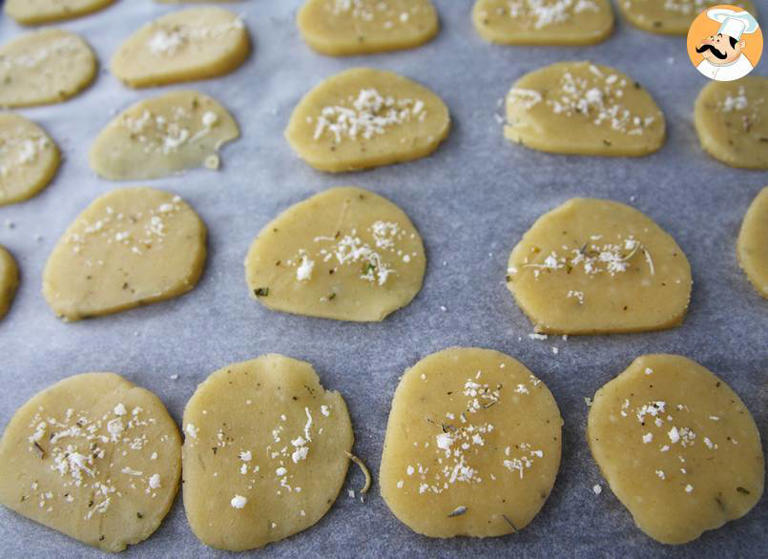 Koekje met parmezaan en kruiden