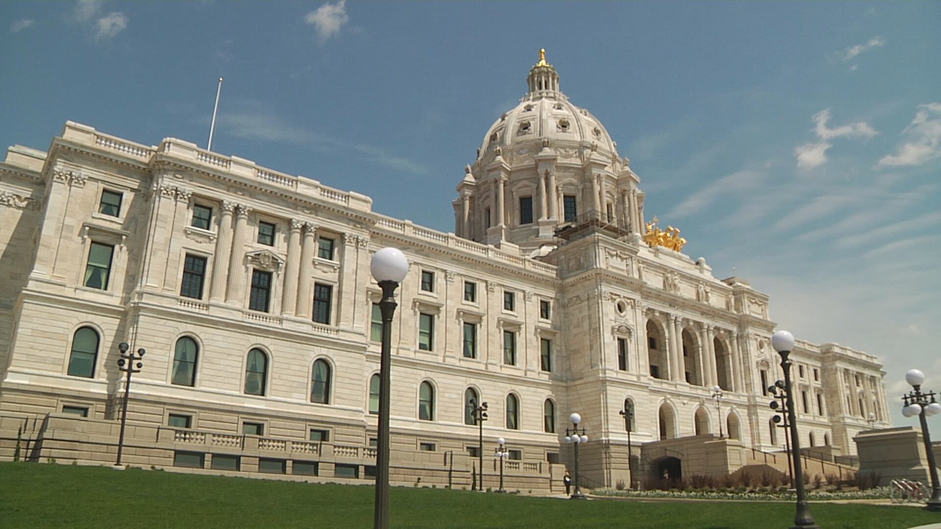 Minnesota House Democratic and GOP leaders reach a power-sharing agreement