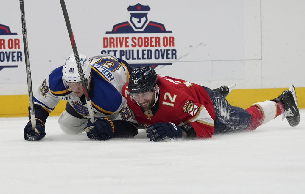Barkov scores power-play goal late in OT, Panthers beat Blues 2-1 Barkov scores power-play goal late in OT, Panthers beat Blues 2-1