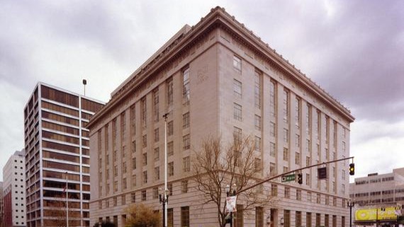 Historic Portland federal courthouse going up for sale under Trump ...