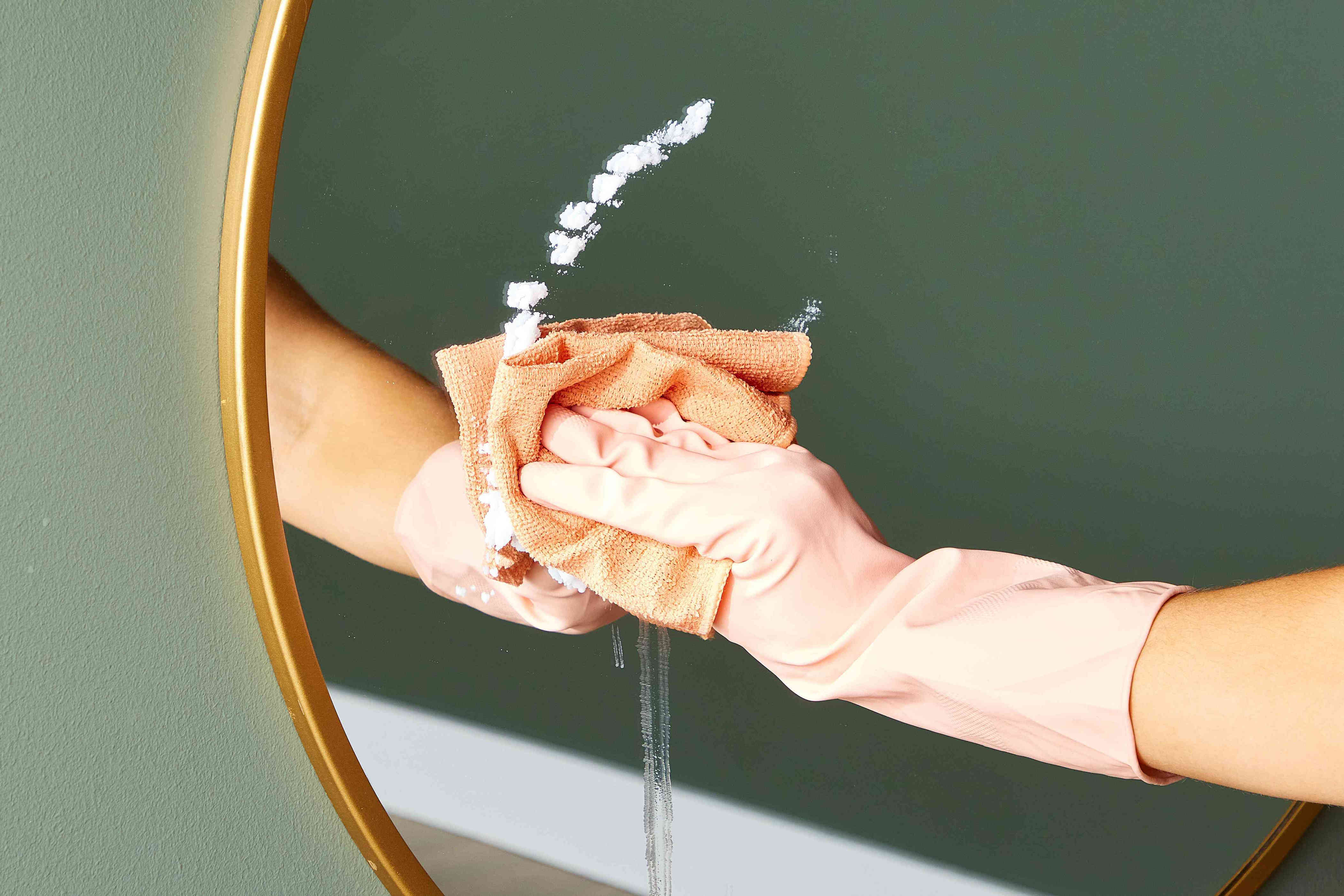 The Easiest Way to Clean a Mirror Without Streaks—Using Just 2 Pantry ...
