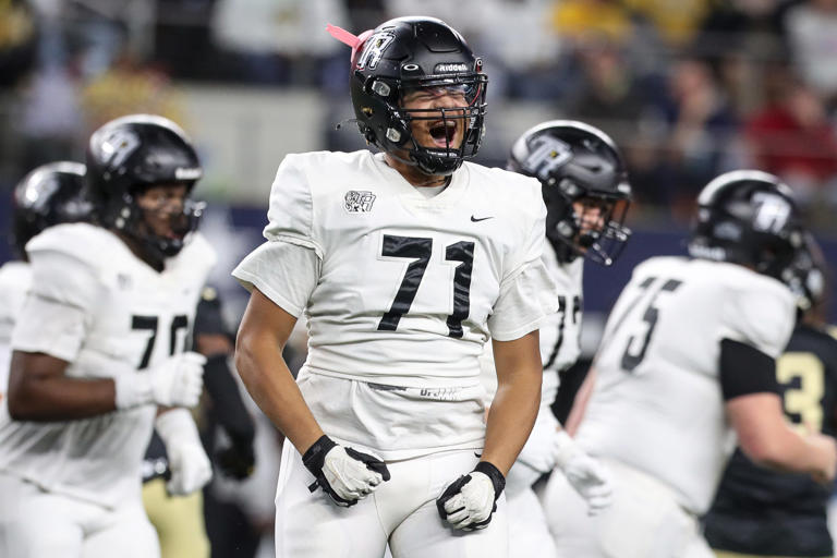 Special teams lifts Richmond Randle past South Oak Cliff to the Class ...