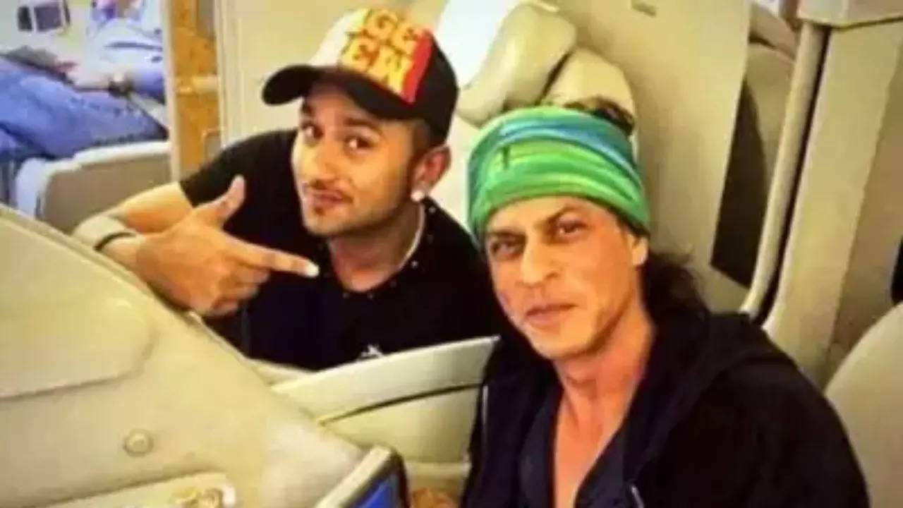 Honey Singh breaks silence on whether Shah Rukh Khan had slapped him ... Honey Singh breaks silence on whether Shah Rukh Khan had slapped him ...