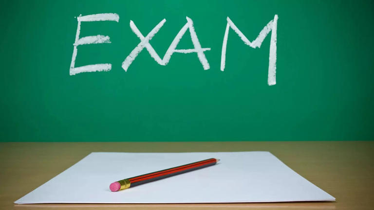Cbse Class 12 Physics Board Exam 2025 Expert Recommended Expected Questions From