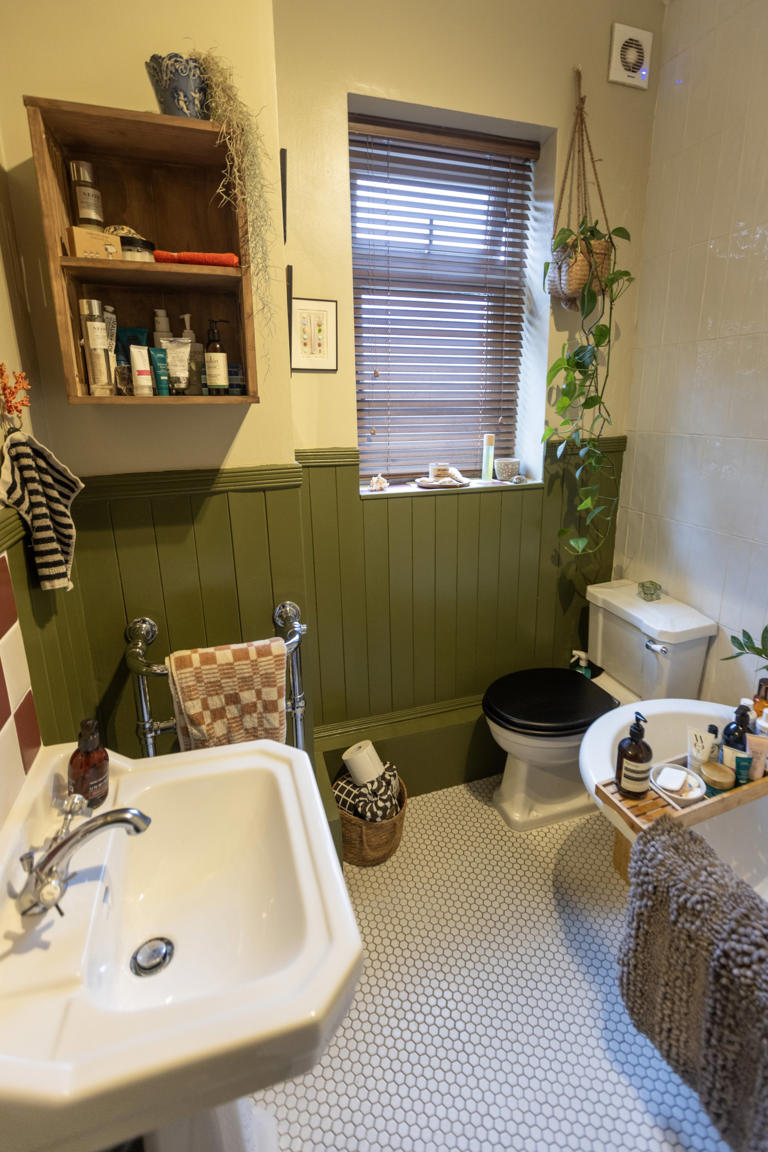 Our £320,000 Leeds cottage has a country feel