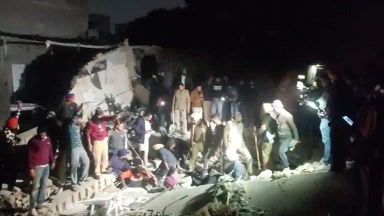 Mohali Building Collapse: 1 Woman Dead, Many Feared Trapped as Rescue ... Mohali Building Collapse: 1 Woman Dead, Many Feared Trapped as Rescue ...