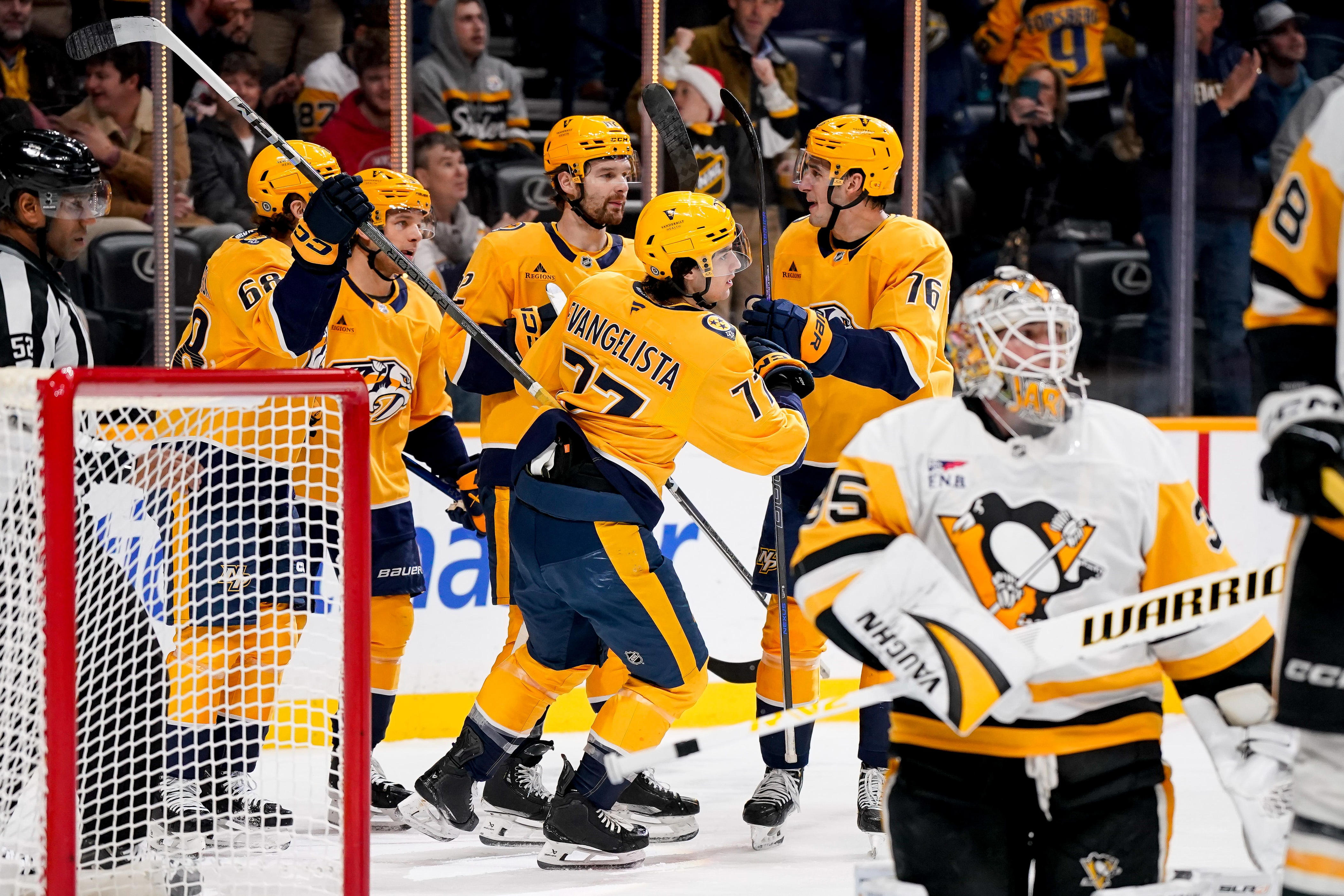 Nashville Predators fall 7-4 to St. Louis Blues, Juuse Saros allows 5 ...