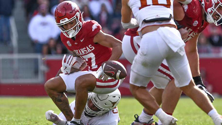 Hogs' WR Poised to Make Impact After Praise Often Given From Staff