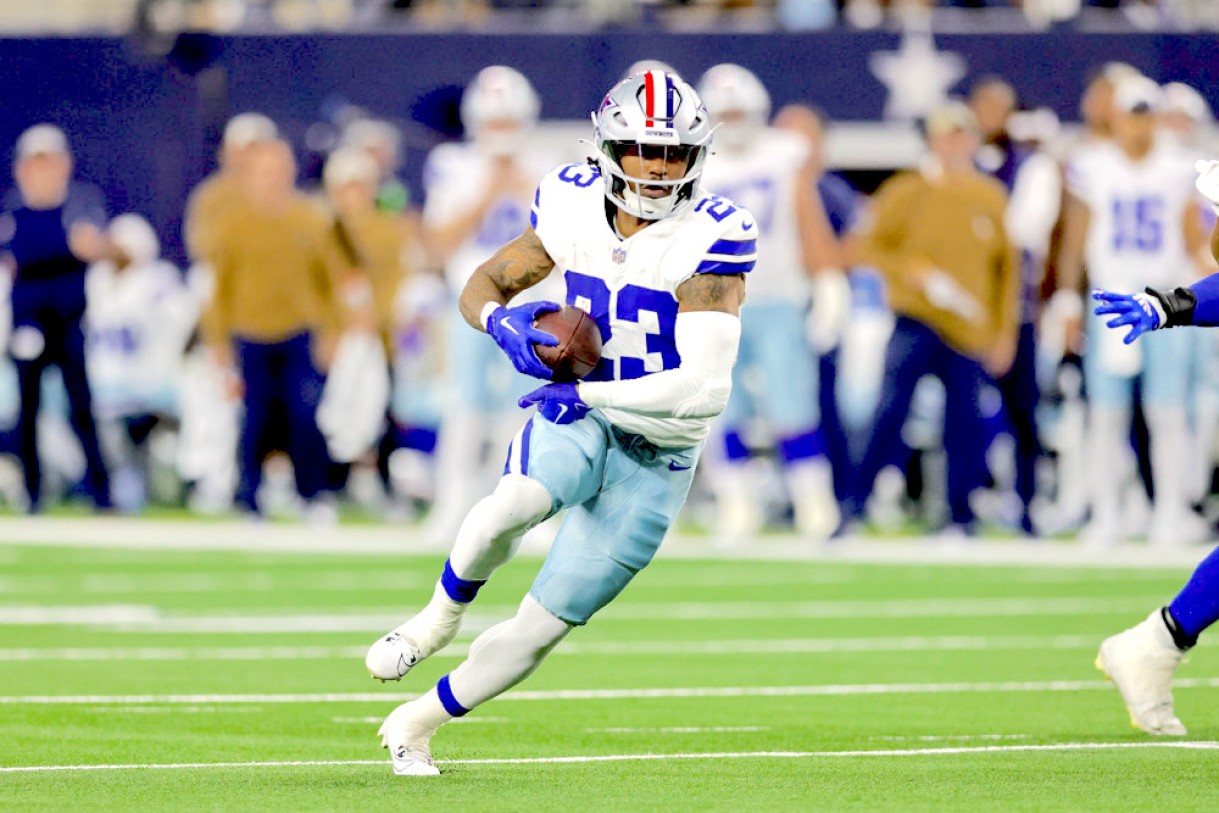 Who Should I Start for Fantasy Football Week 16? Rico Dowdle, Brian ...