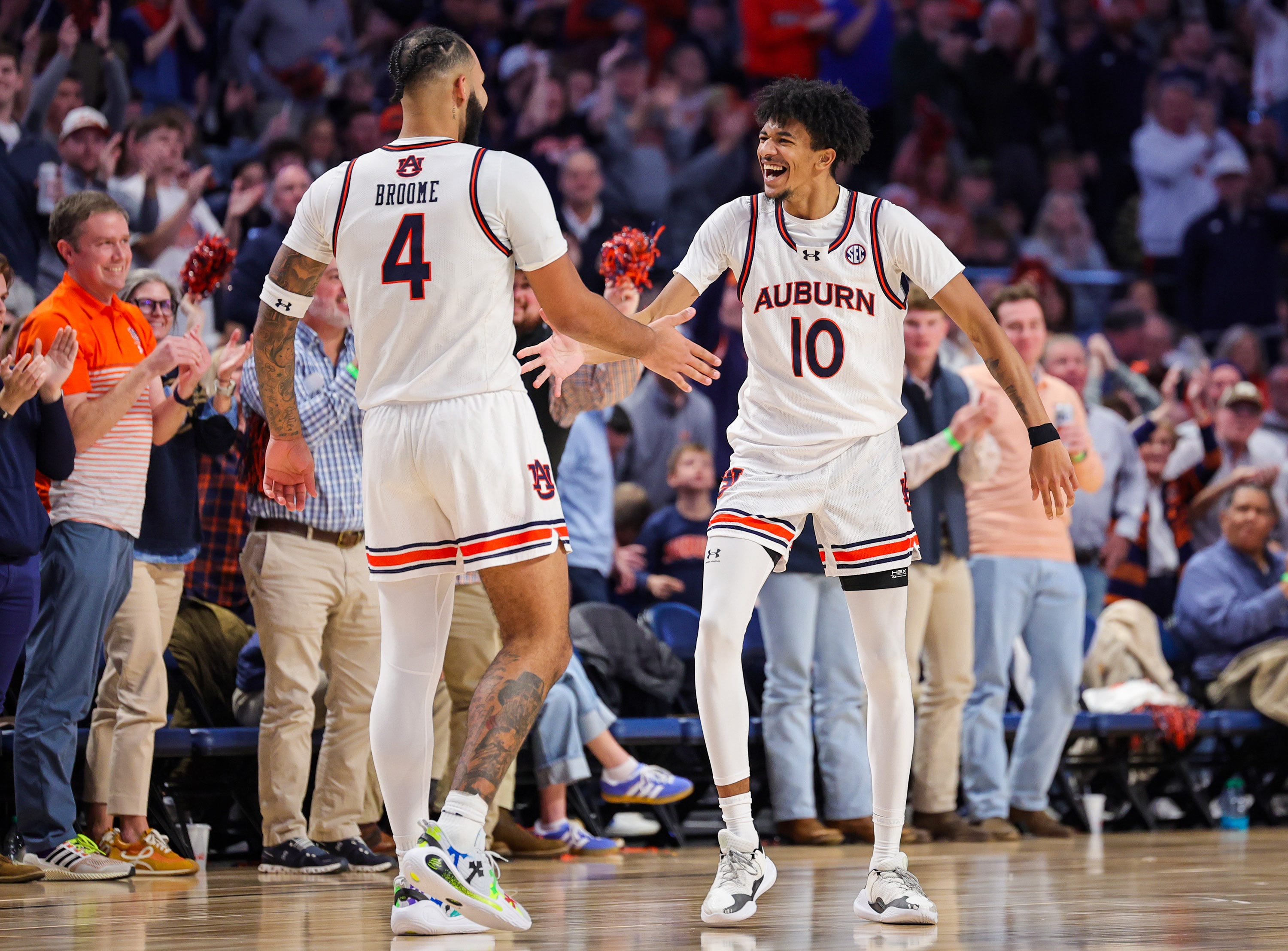 How Auburn basketball fans can vote for Johni Broome, Chad Baker-Mazara ...