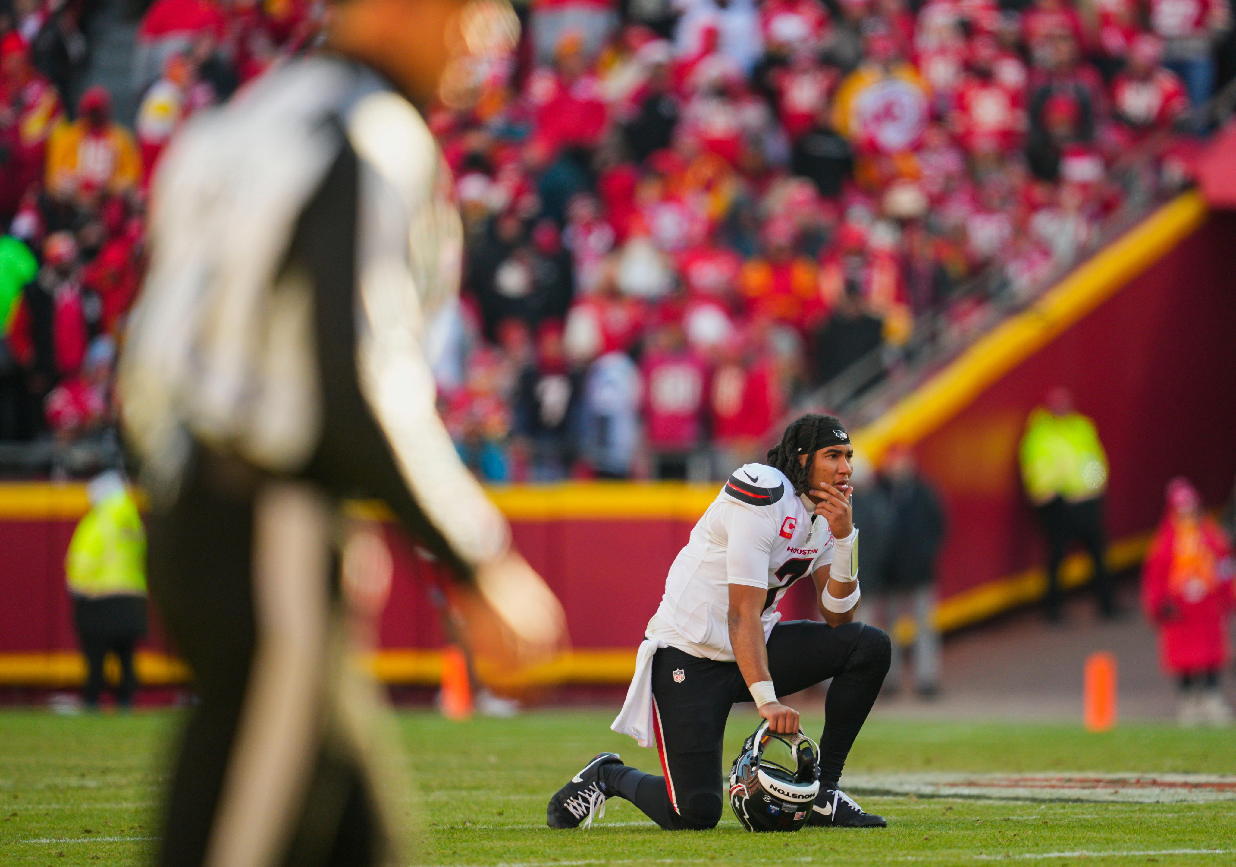 Tank Dell injury update: Texans WR returns home following ‘significant ...