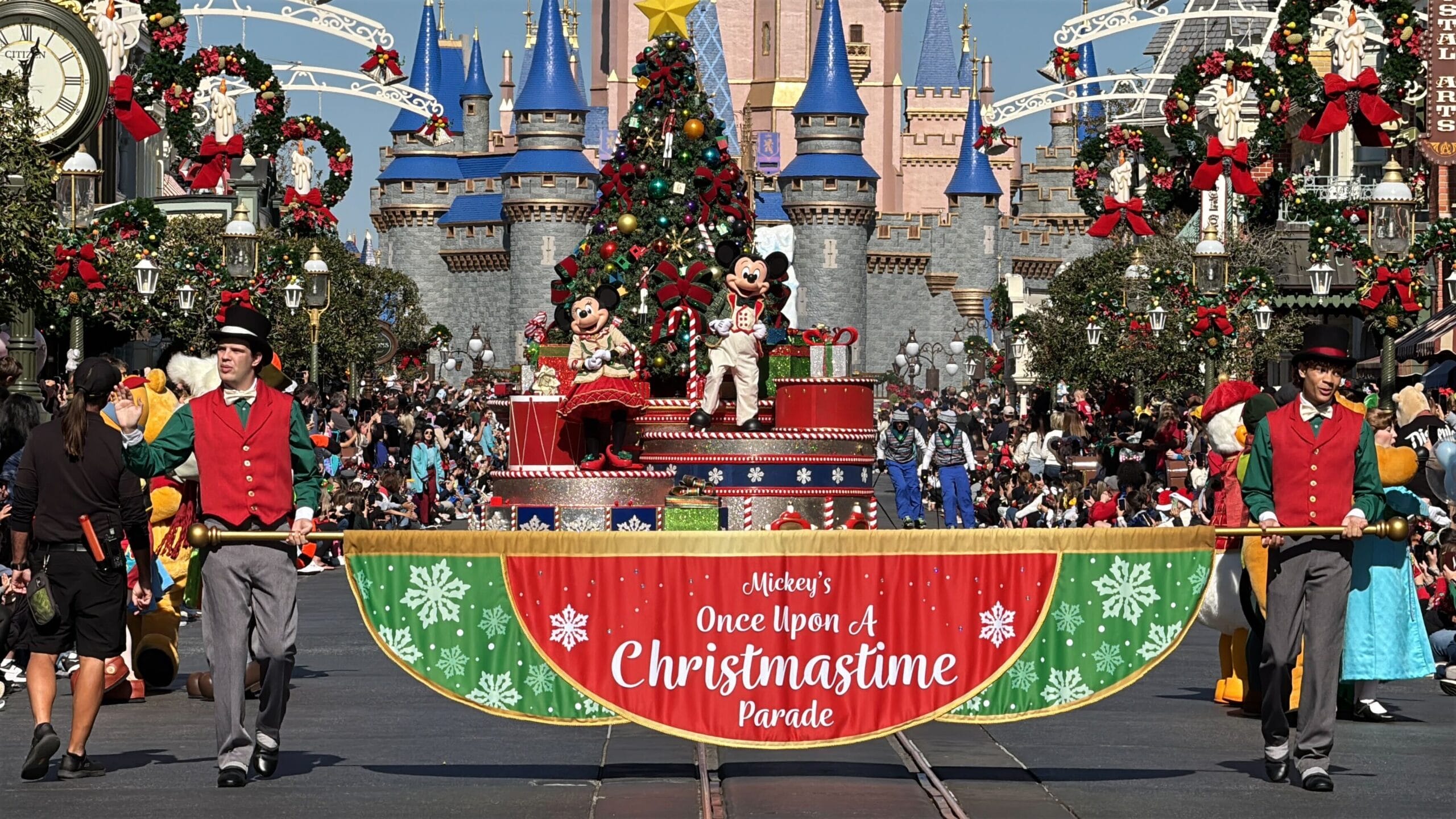 VIDEO: Mickey's Once Upon a Christmastime Parade Now Performing Daily ...