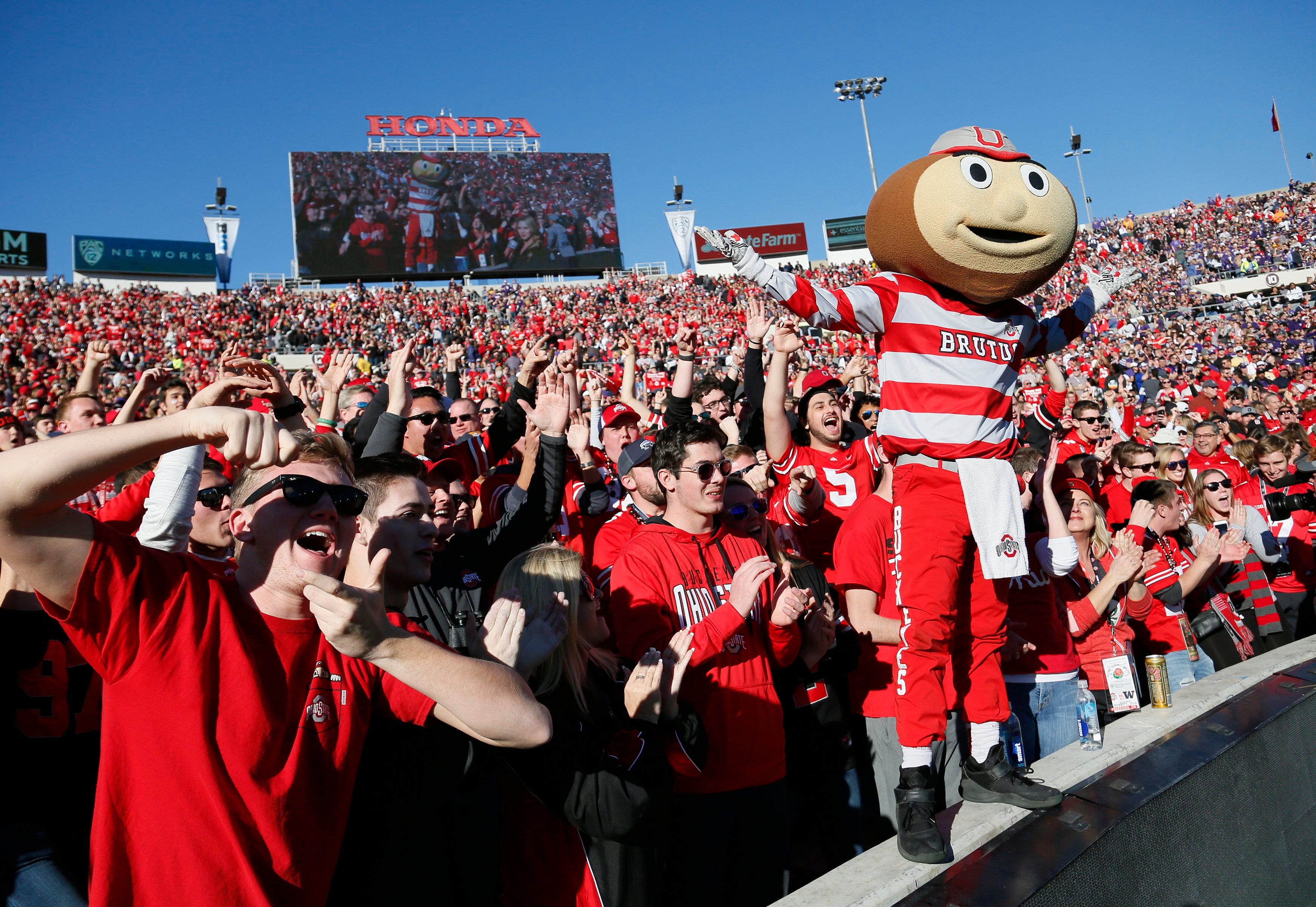 Here’s a look at Ohio State's CFP uniforms, helmets vs. Oregon