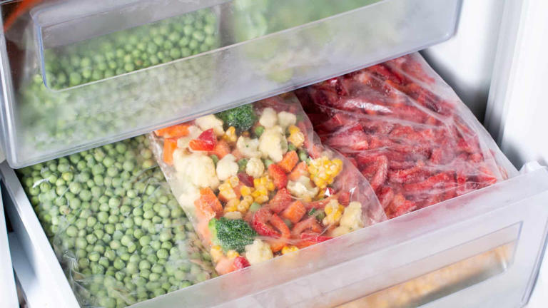 10 Vegetables you should always buy frozen - They're cheaper, tastier ...