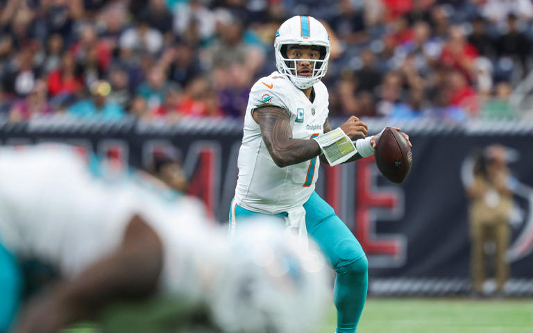 Miami Dolphins' Tua Tagovailoa is inactive today vs. Cleveland Browns