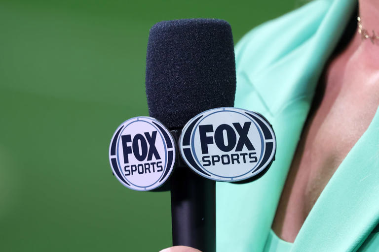 NFL accused of 'unprofessional' sideline reporter decision in playoffs