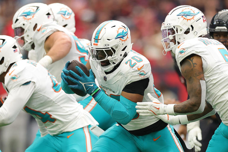 What channel is Dolphins vs Browns on today? Time, TV, streaming info ...