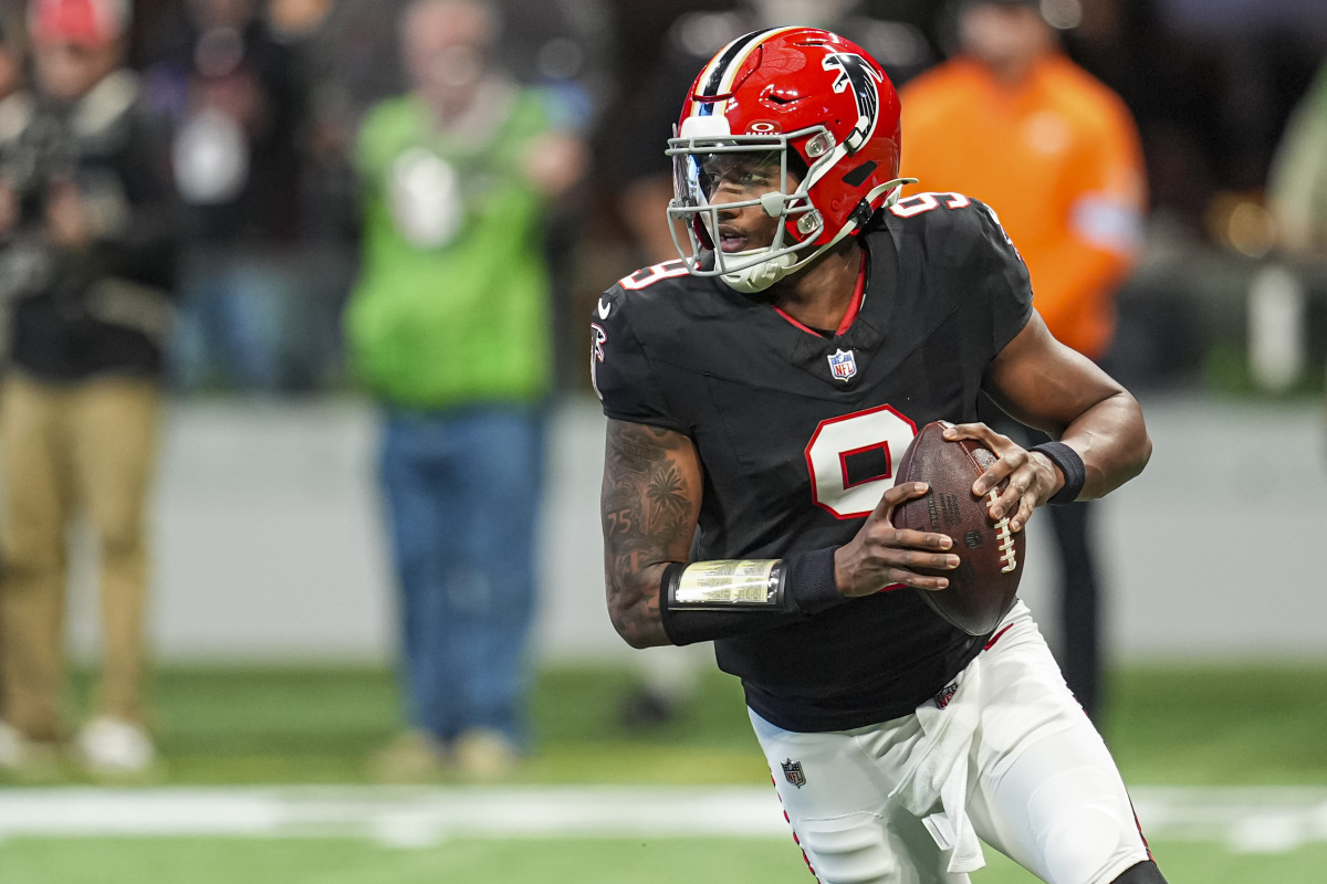 Michael Penix’s Girlfriend Had 3-Word Message Before His First NFL Start