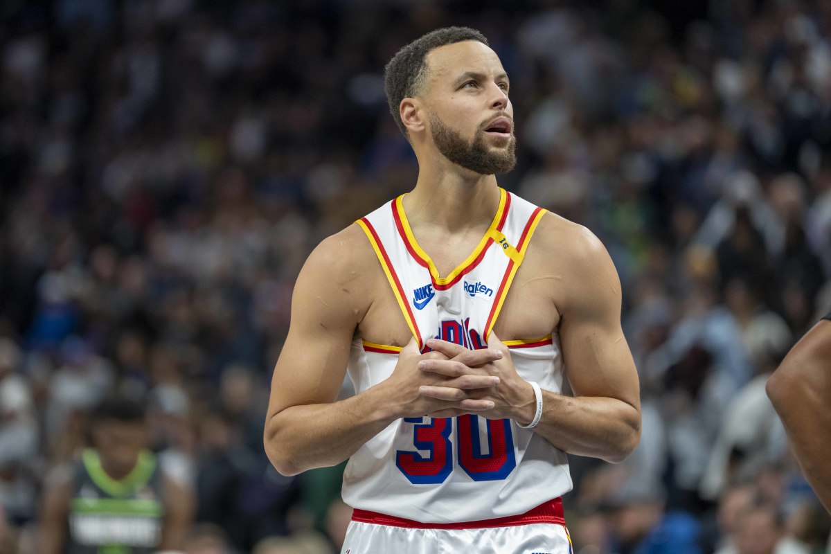 Steph Curry Reacts to Warriors' Decision Amid NBA Trade Rumors