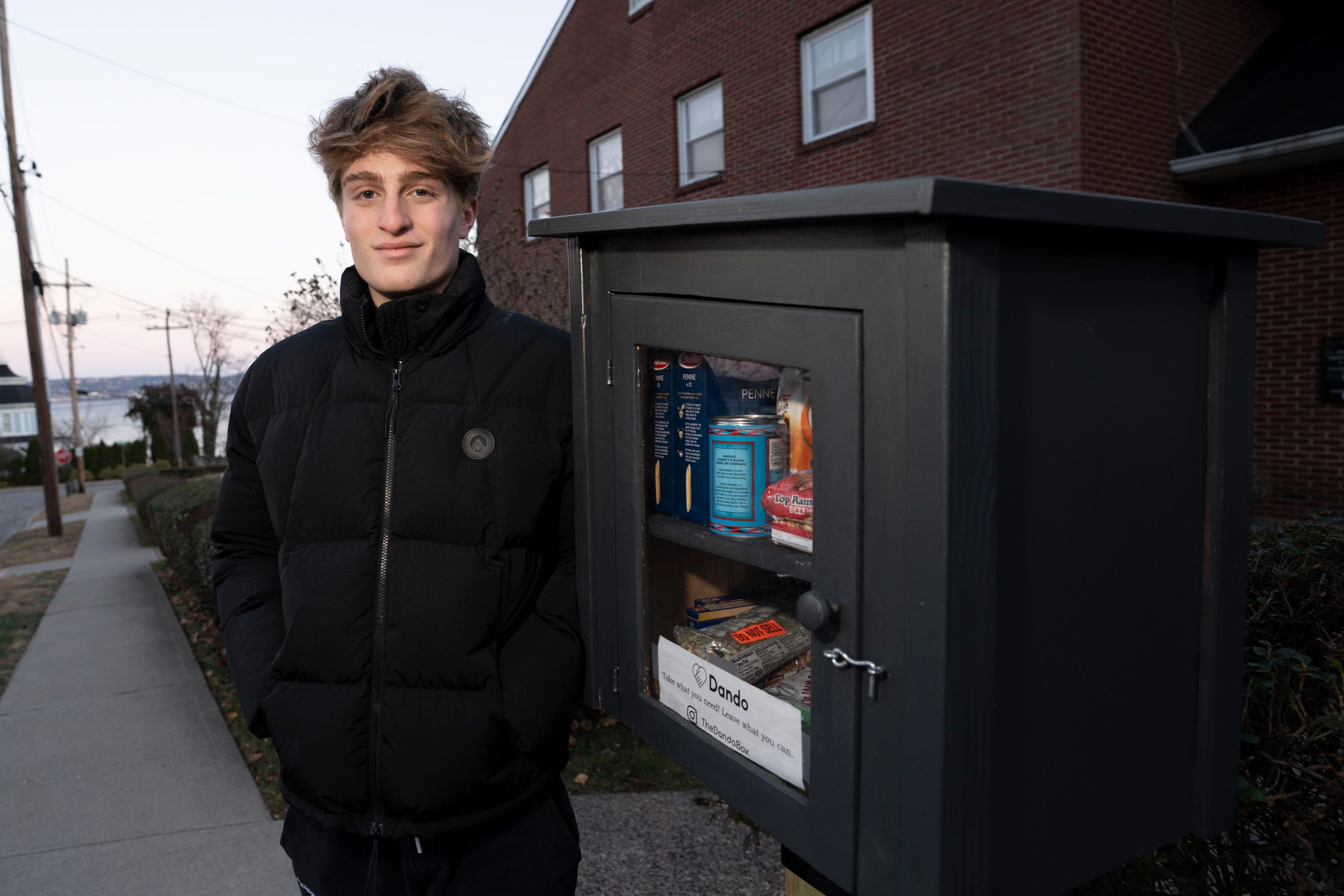 Nyack teen creates Dando Project, installs mini food pantry boxes to ...