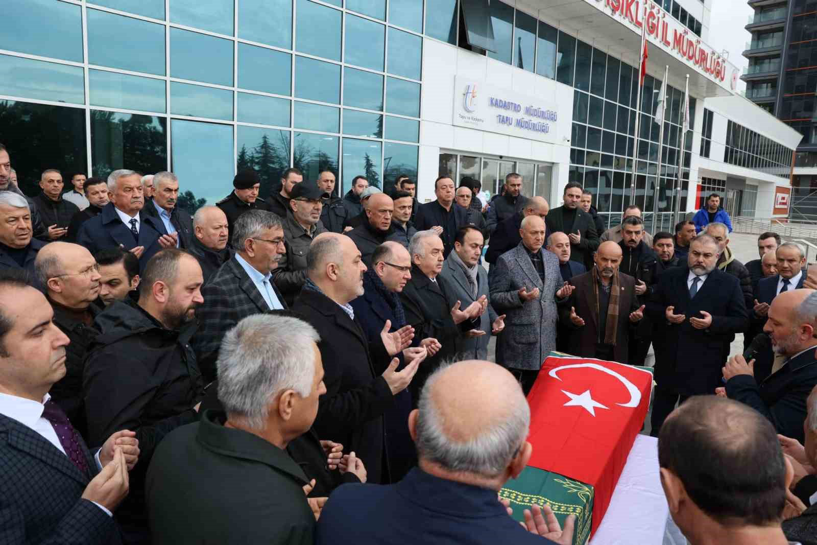 AK Partili İl Genel Meclisi üyesi Urtaç yaşam mücadelesini kaybetti AK Partili İl Genel Meclisi üyesi Urtaç yaşam mücadelesini kaybetti