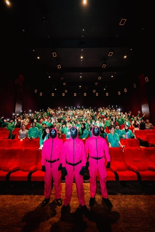 Wow! 900 Lebih Peserta Ikut Bermain Red Light Green Light dari Squid Game 2 di GBK
