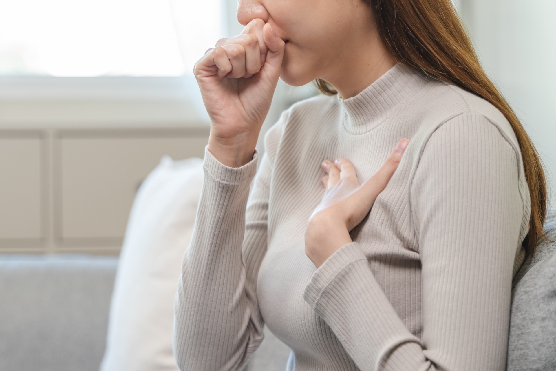 De la toux sèche à la toux grasse : guide des solutions efficaces